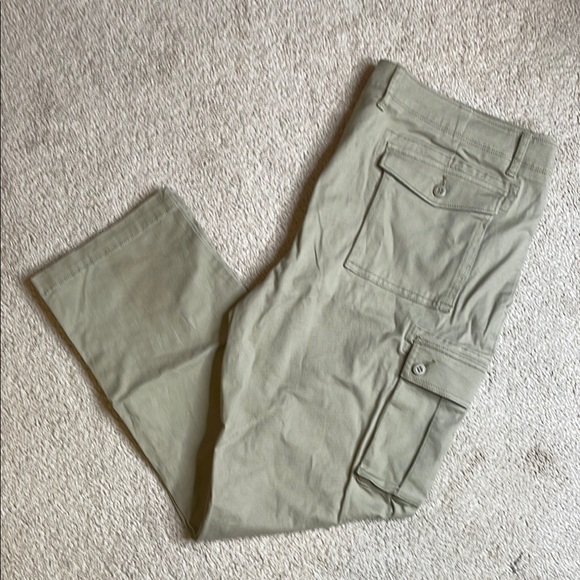 Amazon Essentials | Pants | Amazon Essentials Tan Cargo Pants Size ...